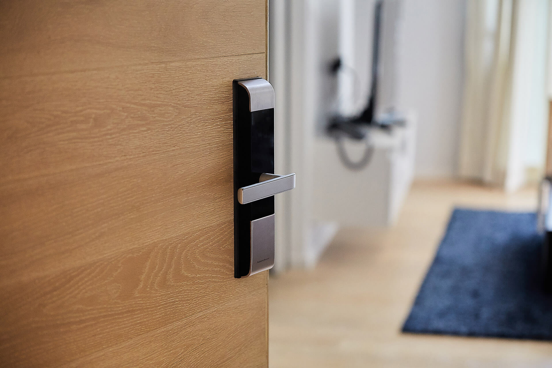 Modern Door Lock – Durawall